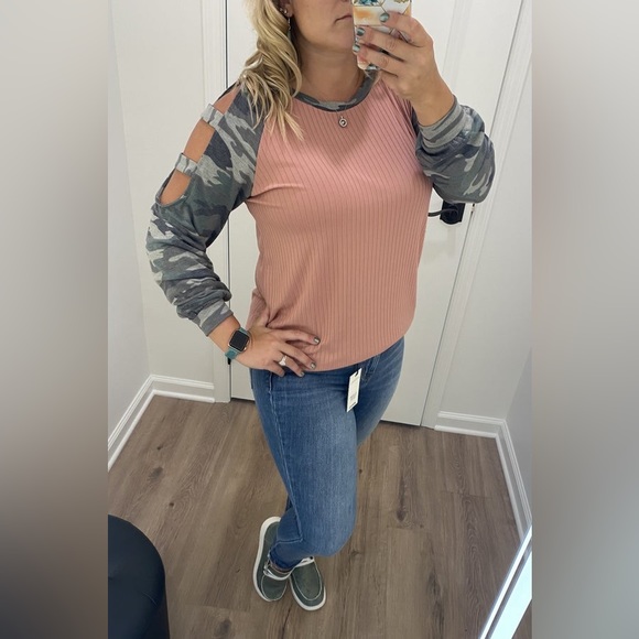 Haptics | Tops | Nwt Haptics Blush Camo Ladder Sleeve Top | Poshmark